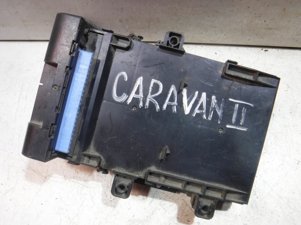 Блок предохранителей Dodge Caravan II 04707994AE