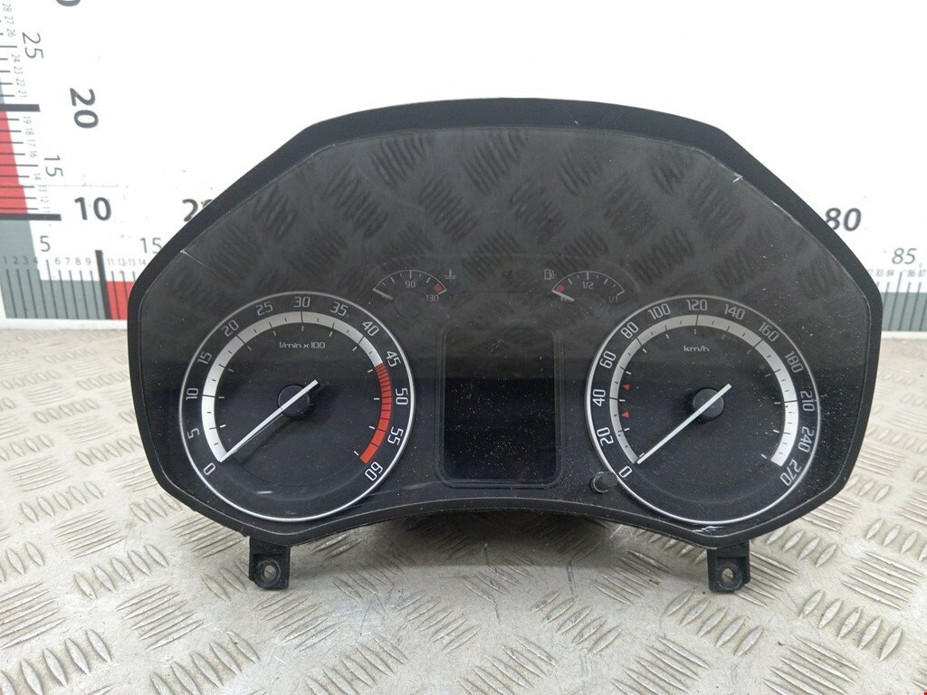 Панель приборная (щиток приборов) Skoda Octavia 1Z 1Z0920842E арт. 2209122