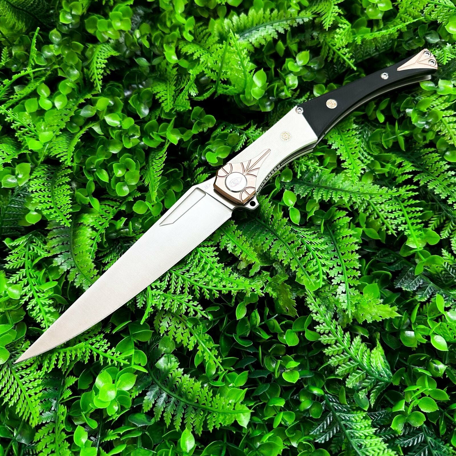 Складной нож Reptilian "Идальго-01" сталь VG-10, рукоять черный и белый G10+сталь