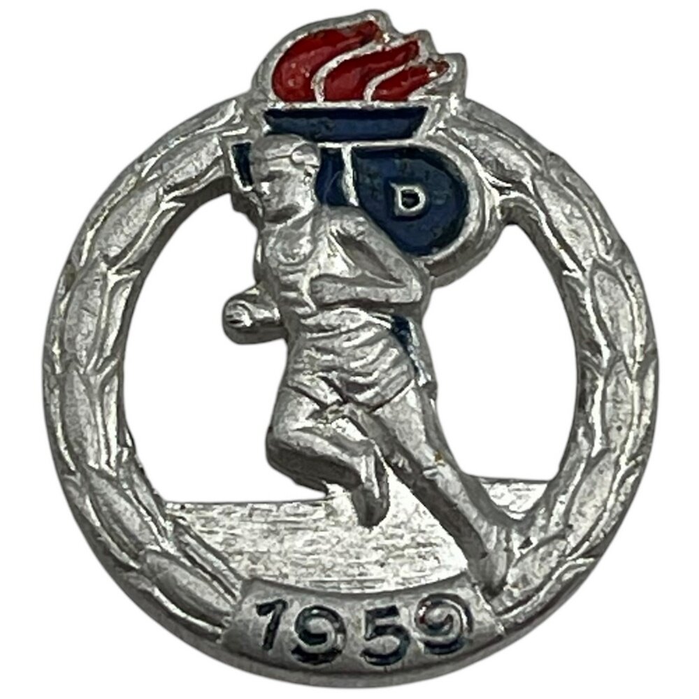 Знак "Летние спортивные соревнования. Пионерская организация имени Эрнста Тельмана" ГДР 1959 г.