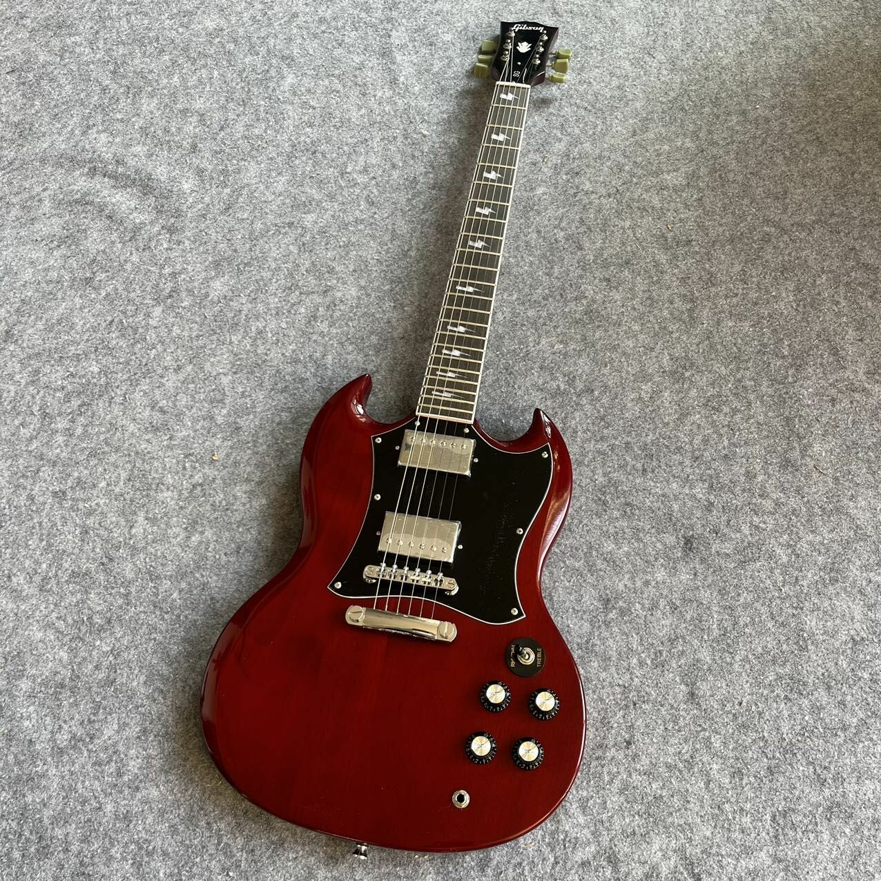 Электрогитара GIBSN, SG400, та же модель