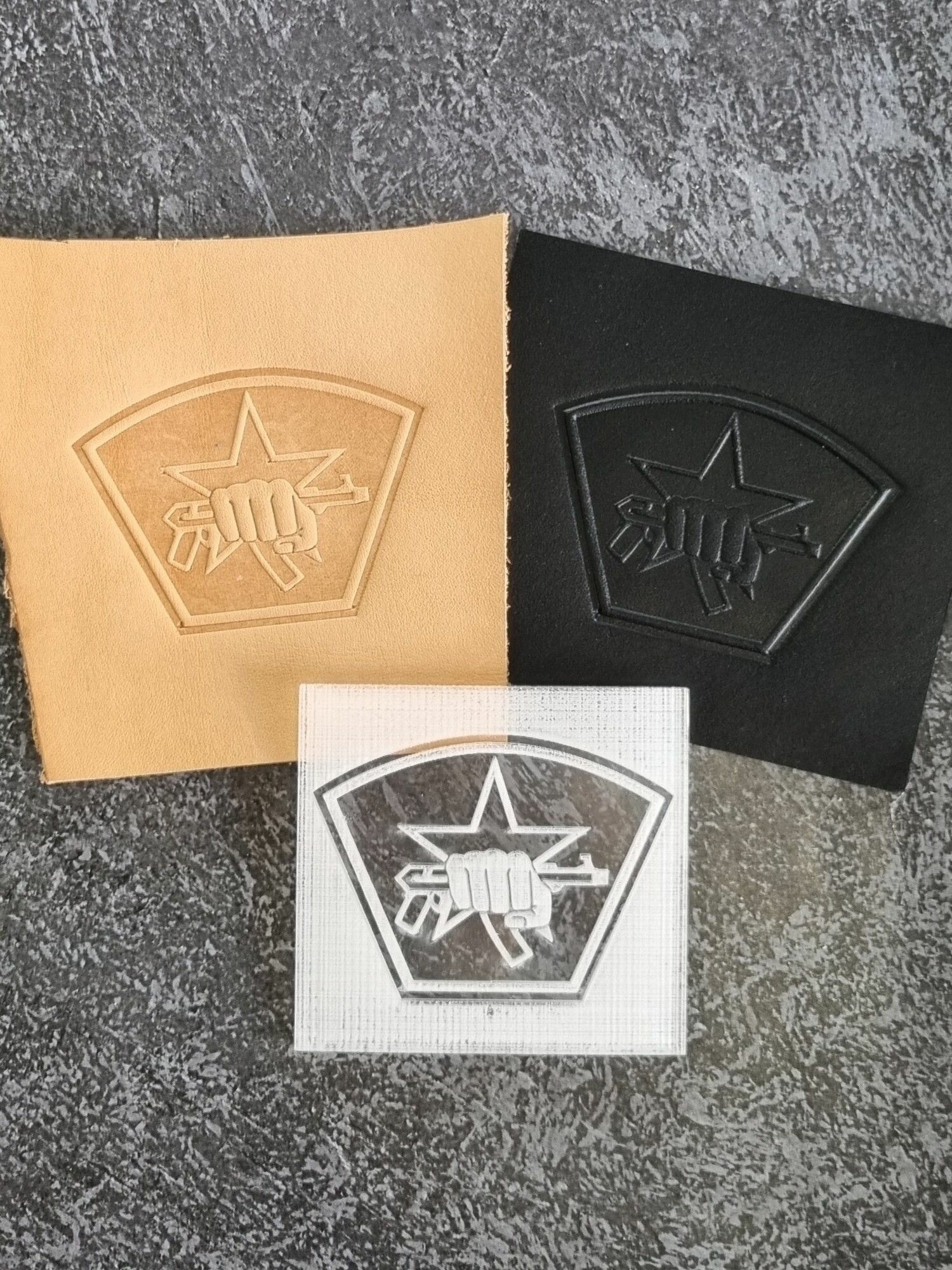 Акриловое клише для тиснения по коже "эмблема Спецназа". Подходит для изготовления и оформления обложек