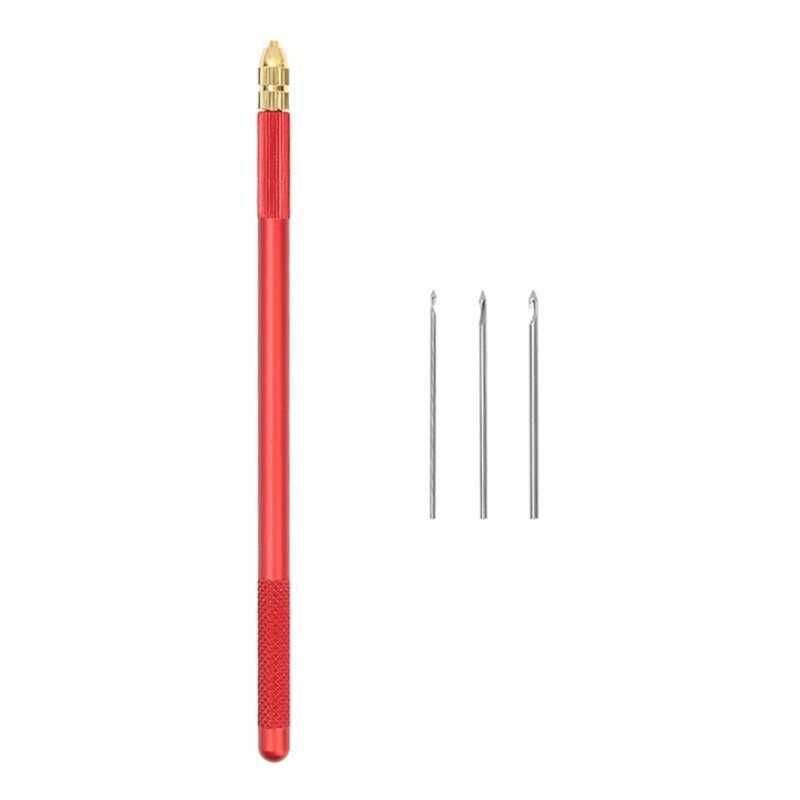 Вышитый бисером и блестками антишитый крючком-красный