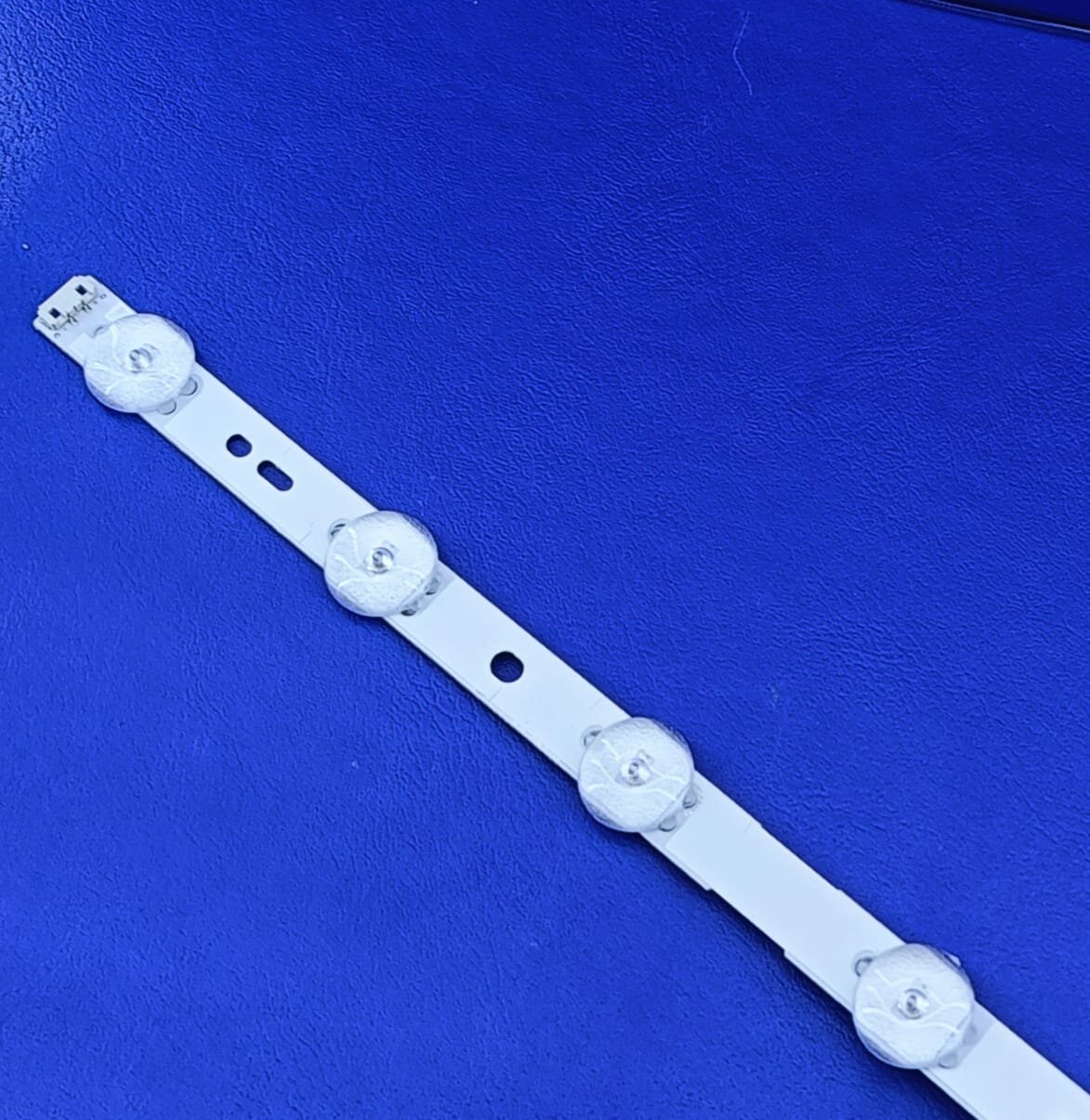 Светодиодный модуль 505мм х 12мм 10 светодиодов (3V)