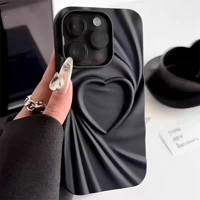 Модный силиконовый чехол со складными морщинами 3D Love Heart для iPhone 15 14 13 16 Pro Max Plus 17 12 11 PM Soft Matter, полный чехол для телефона Черный, Black, For iPhone 15 Plus