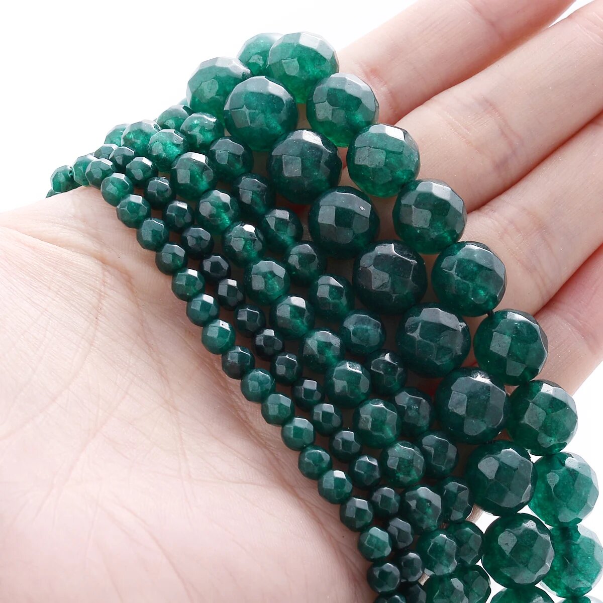 Бусины Aovvoa натуральные зеленые 6mm approx 61 beads