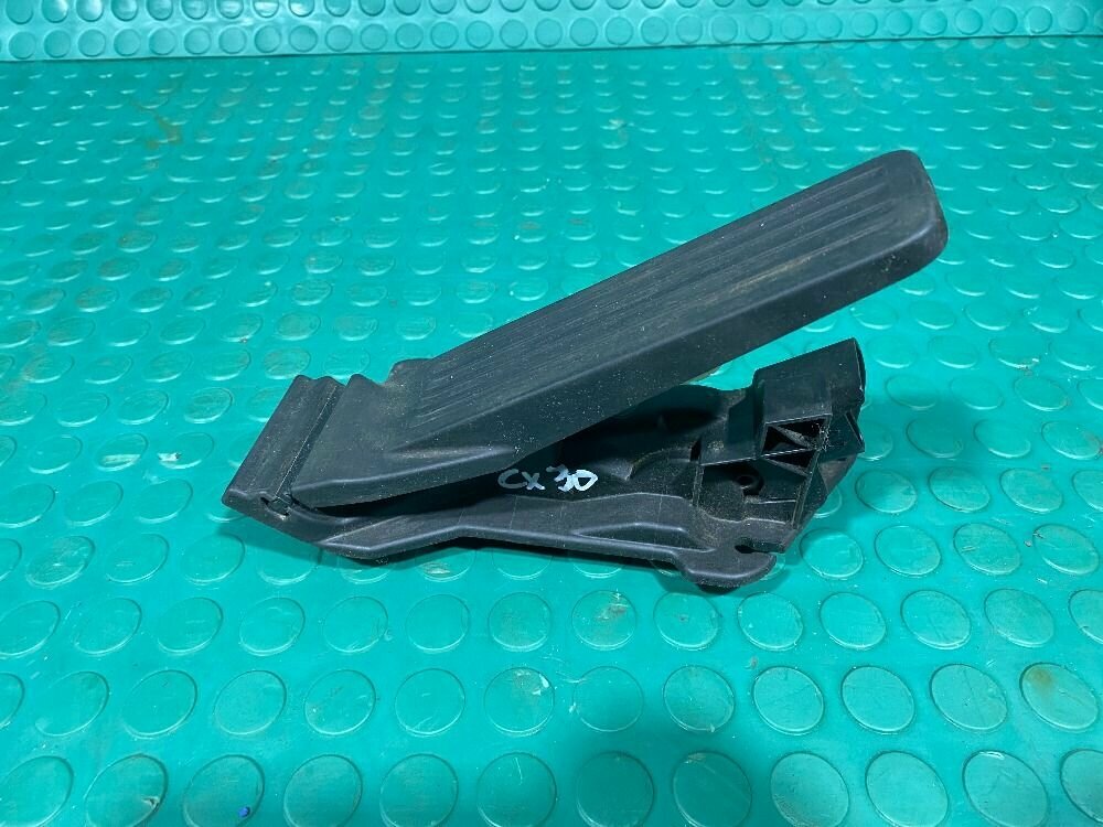 Педаль газа акселератор Mazda CX-30 I (2019—2025) bcka-41600-a