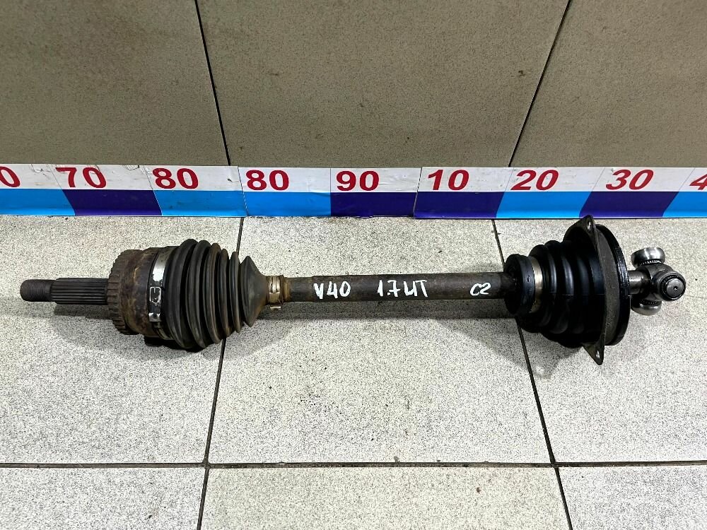 Полуось передняя левая Volvo V40