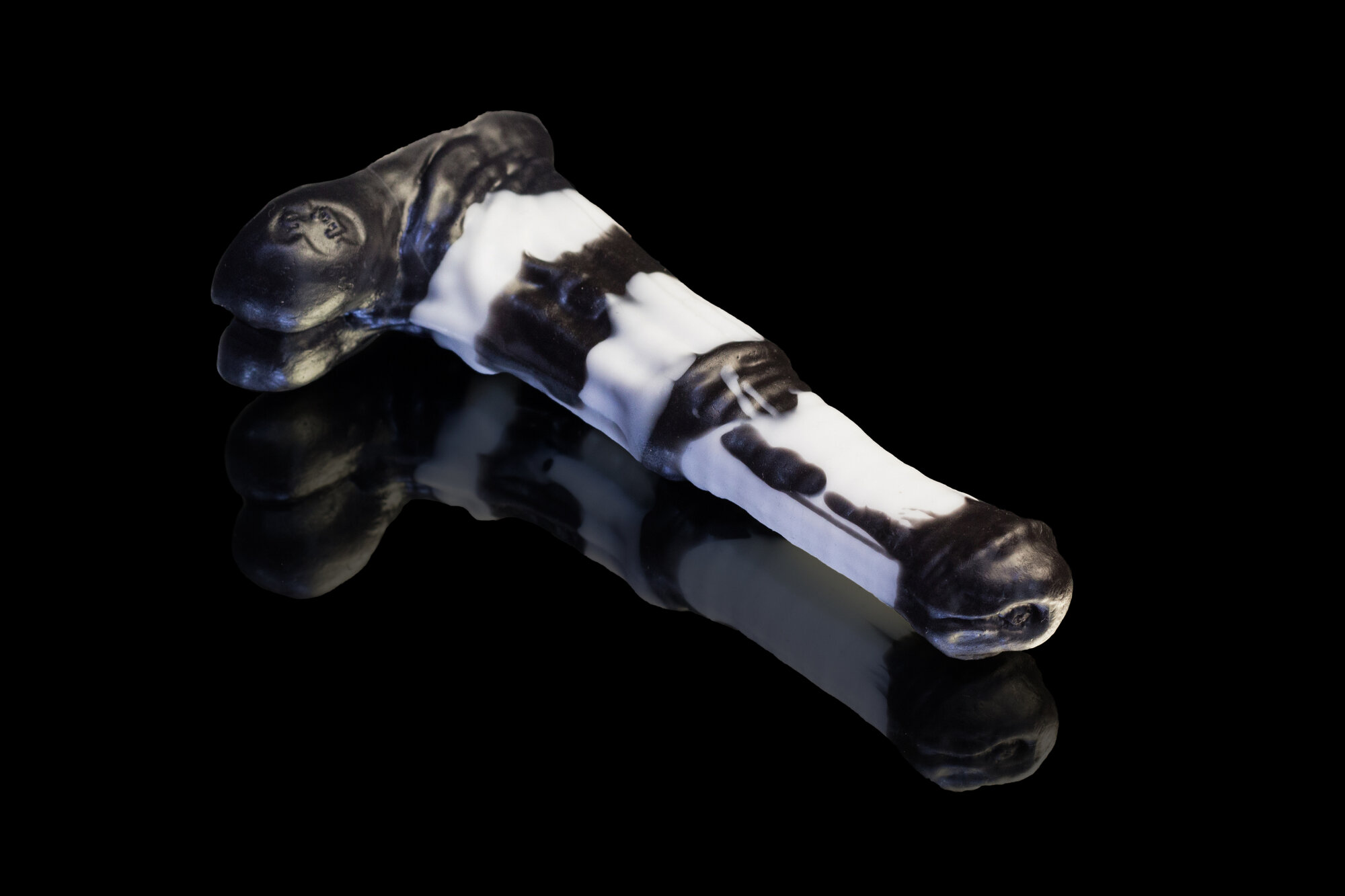 Светящийся Фаллоимитатор Erasexa Пегас Micro-15 см. Материал: MEDIUM VELVET TOUCH. F264-5. Светится в темноте