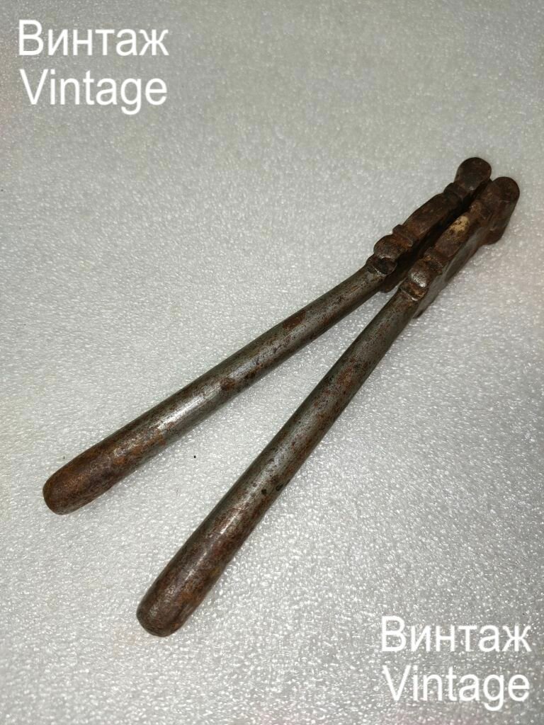 Орехокол старинный металлический, щипцы для орехов, винтаж