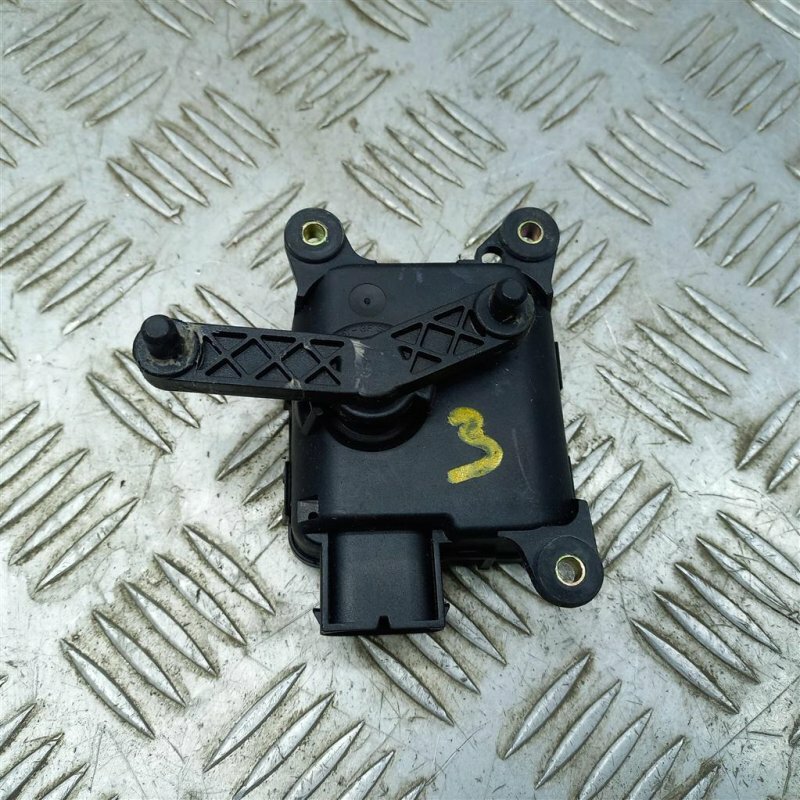 Б/У Моторчик заслонки печки Audi A6 C5 / Ауди A6 C5 2.7 AZA 230Л.С. 2001