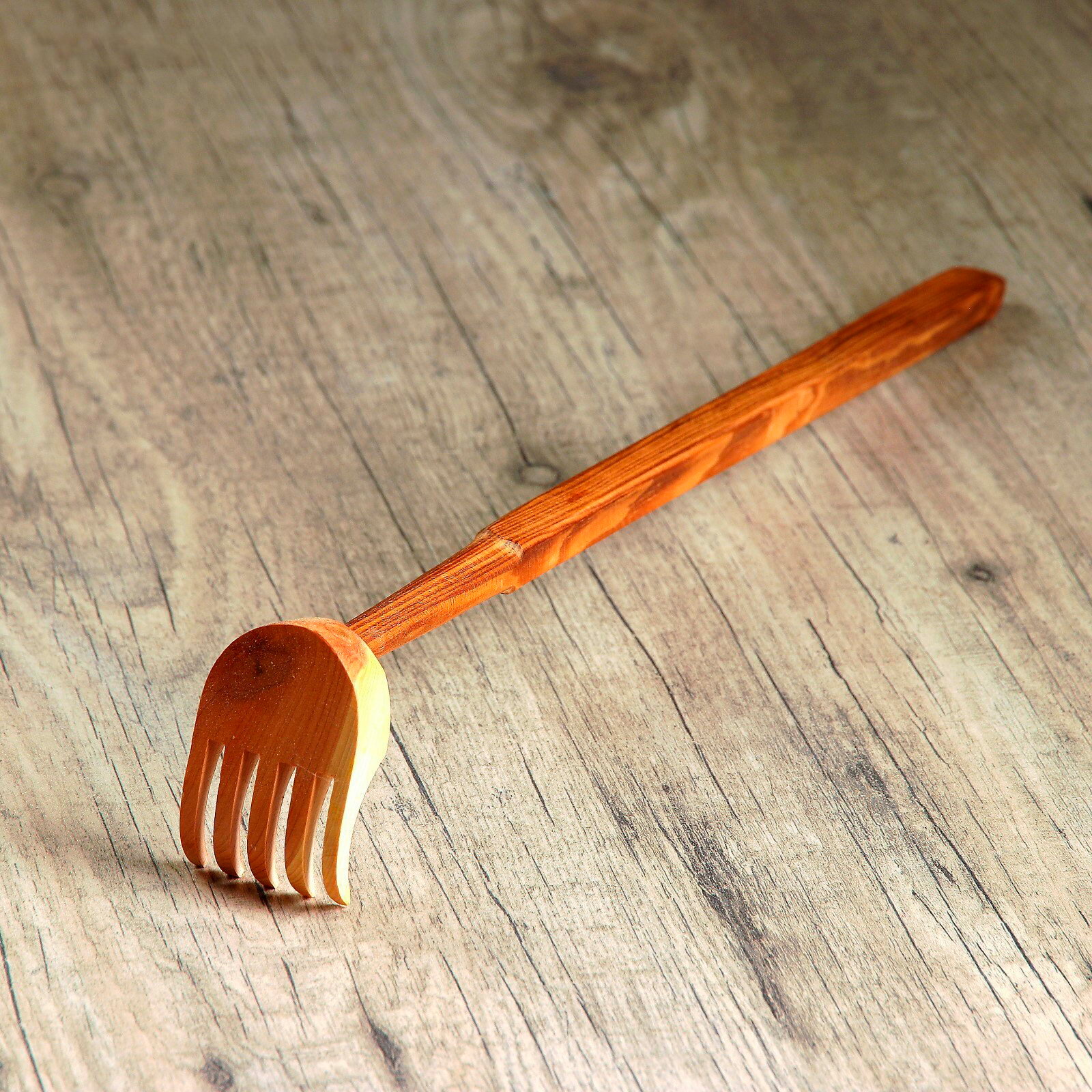 Чесалка-массажёр для спины, 37 см, можжевельник, область применения: для головы