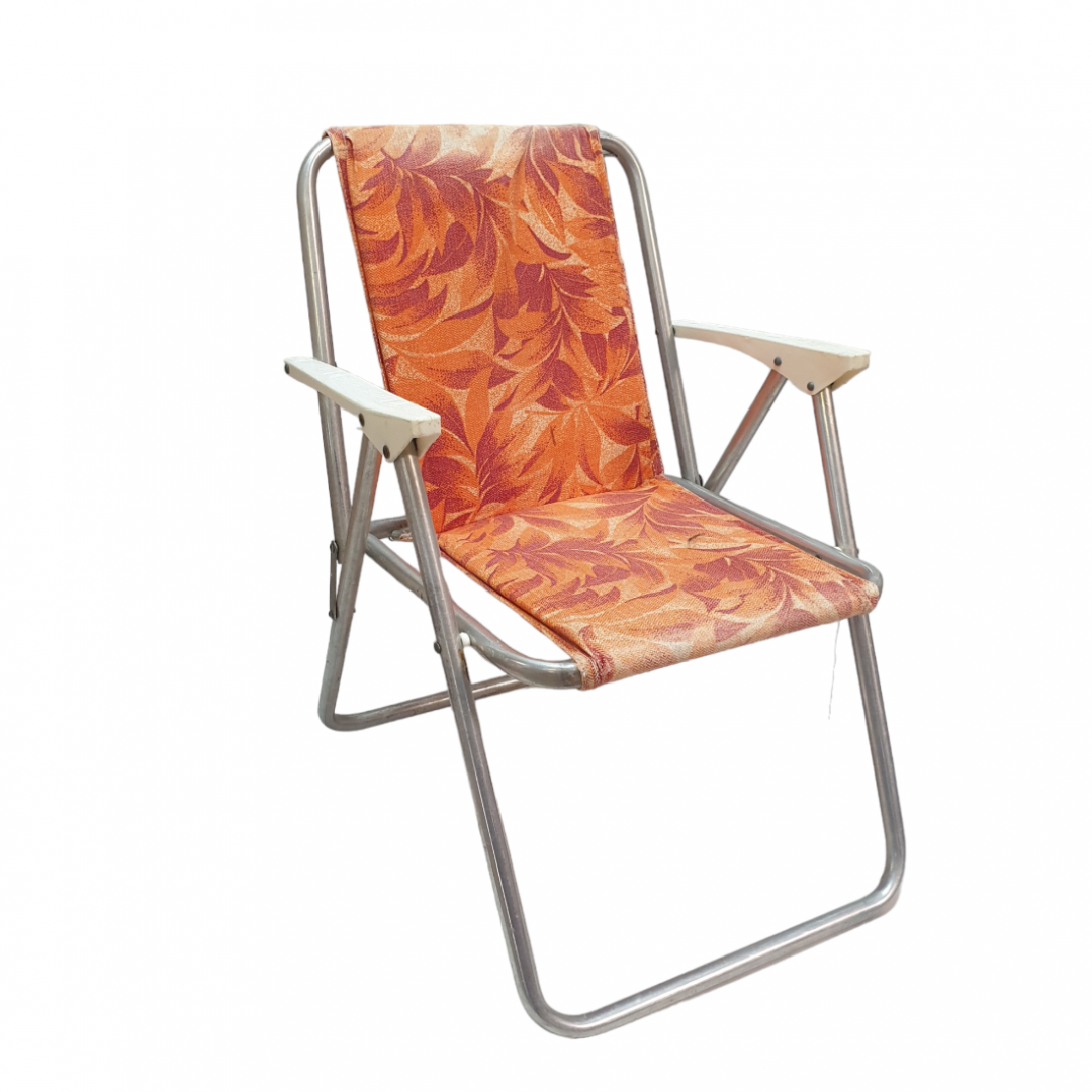 Кресло раскладное, алюминий, порвана ткань в одном месте, винтаж, СССР.