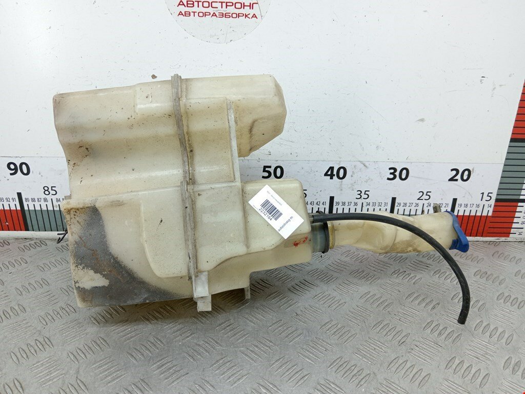 Бачок омывателя Volvo V70 2 30663134 арт. 2232164