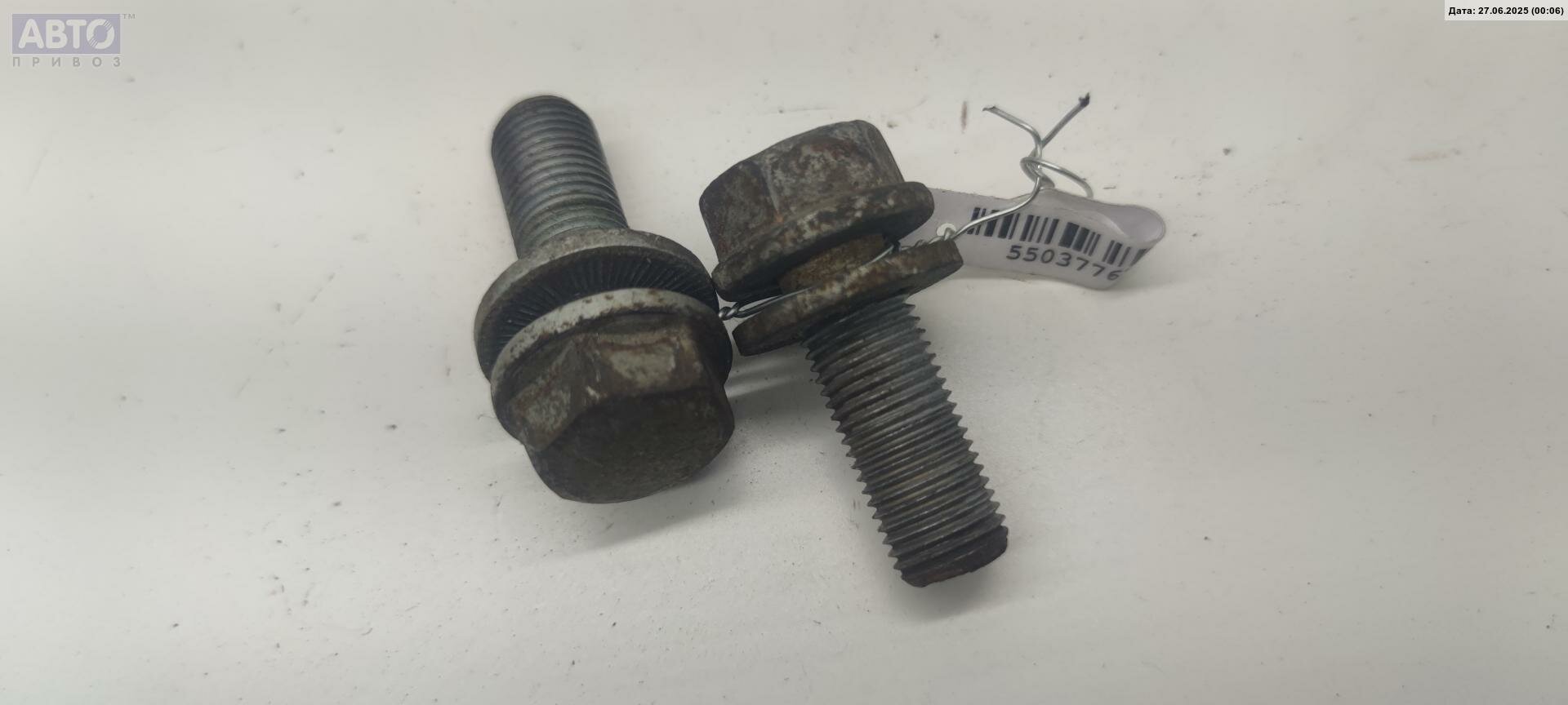 Болт крепления Audi A4 B7 (2004-2008)