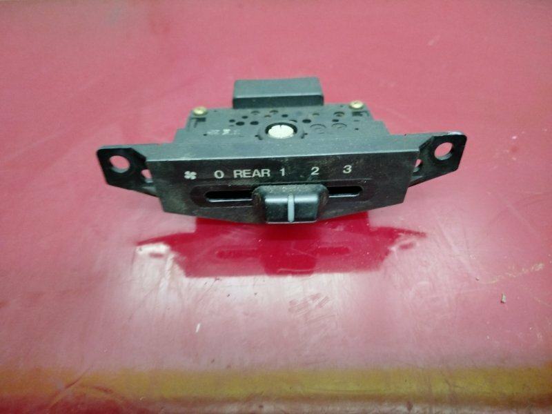 Блок управления печкой задний Mazda Mpv LW9R RF5C LC73-61-340