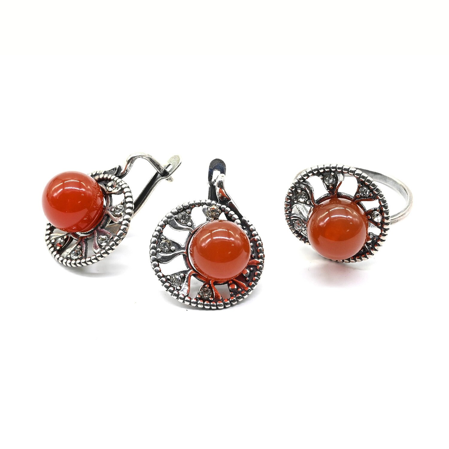 Комплект бижутерии, сердолик