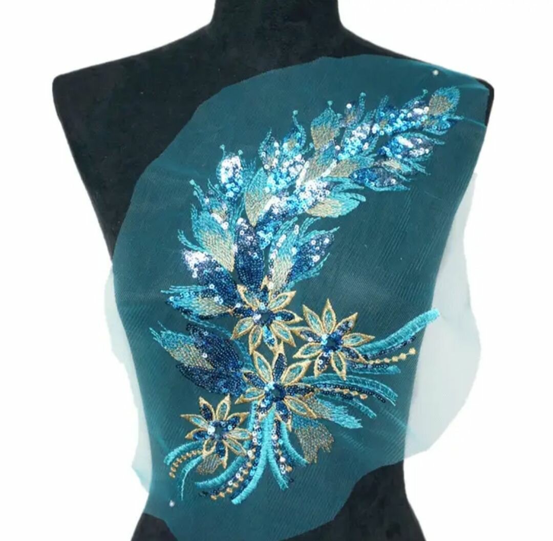 Декор пришивной на сетке с пайетками 41*21 см