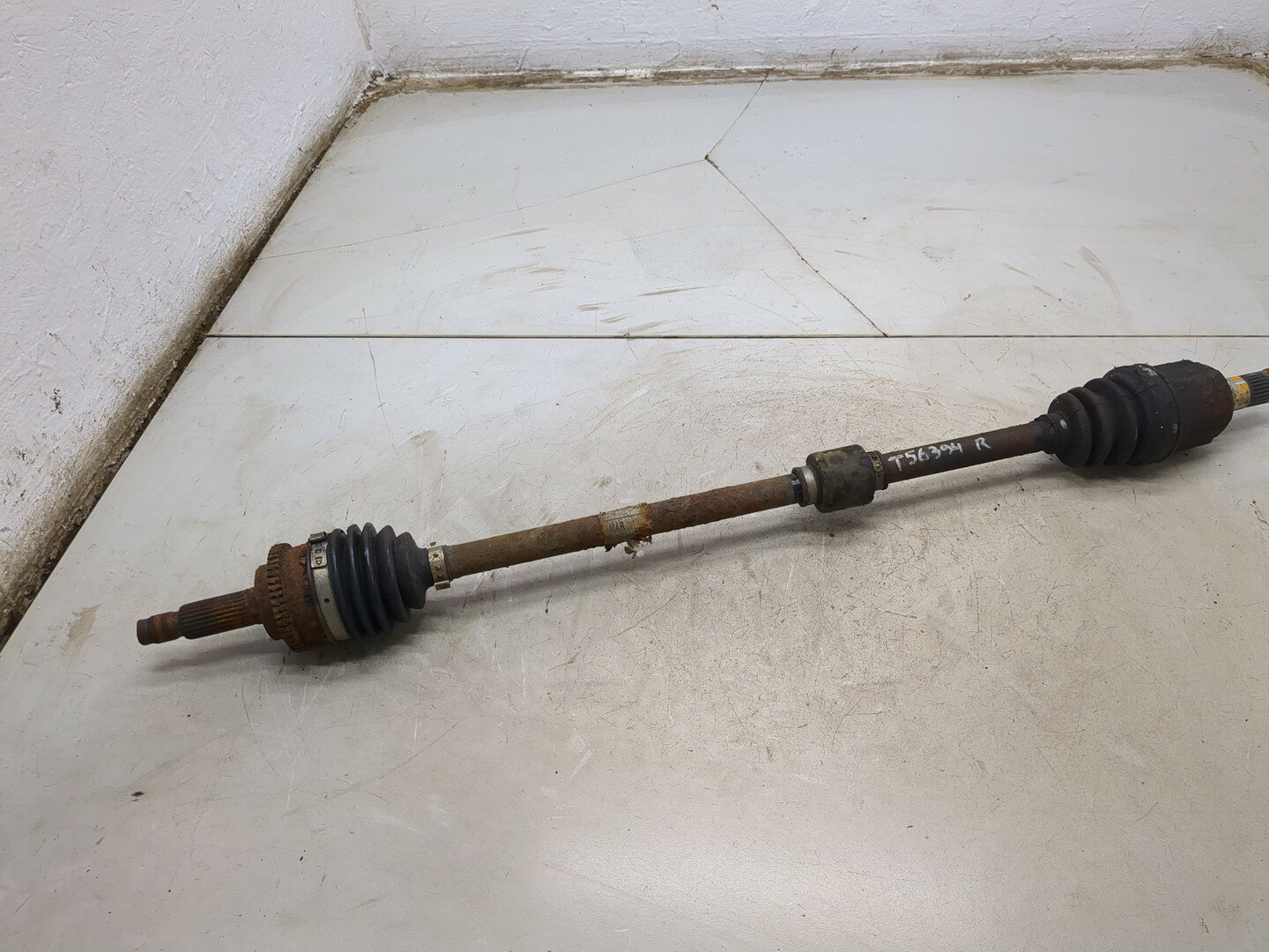 Полуось (вал, шрус) правая передняя КИА Picanto Б/У