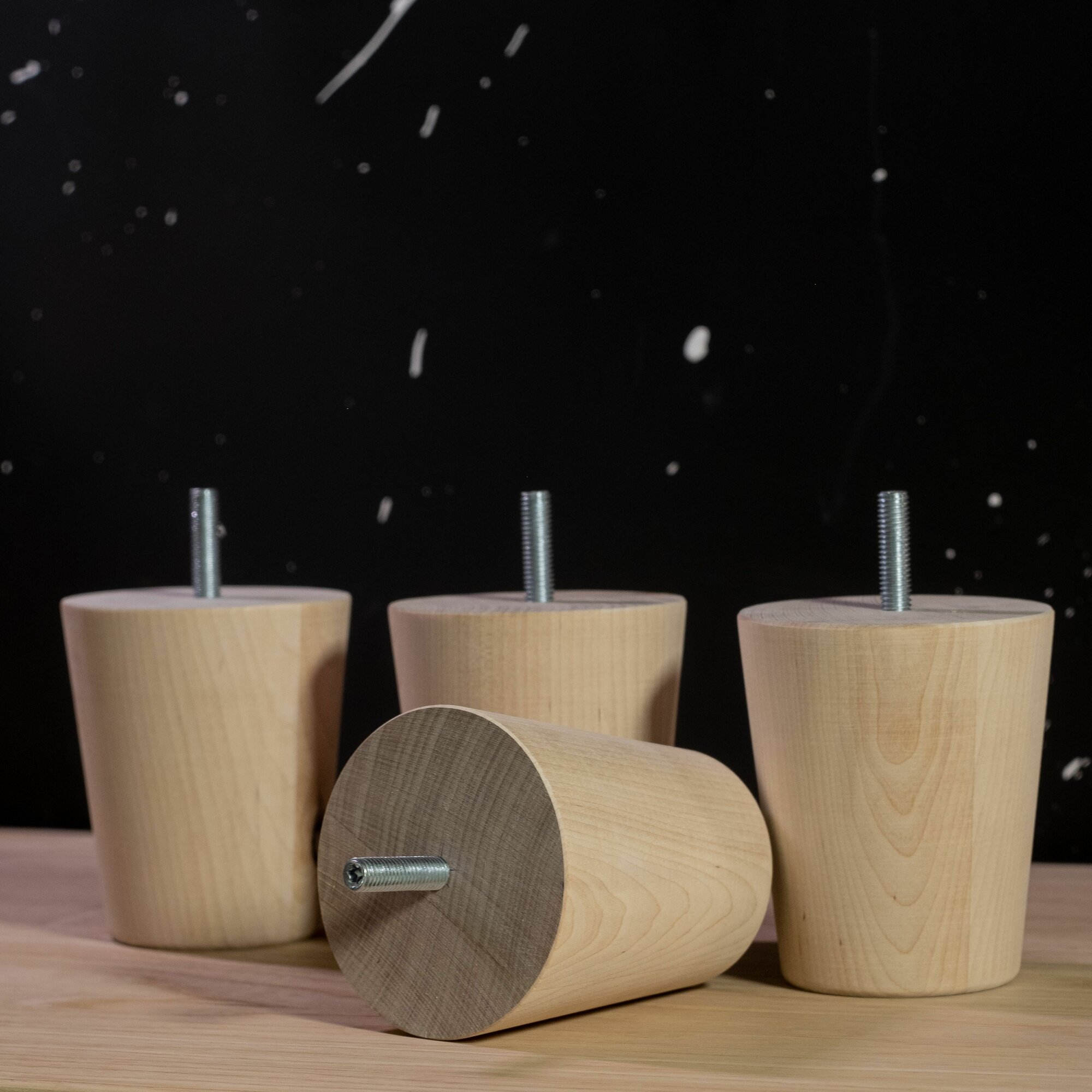 10 см. Береза 4 шт. крепеж М8/ Мебельные деревянные ножки для кровати, дивана, кресла. Шлифованные, без покрытия.