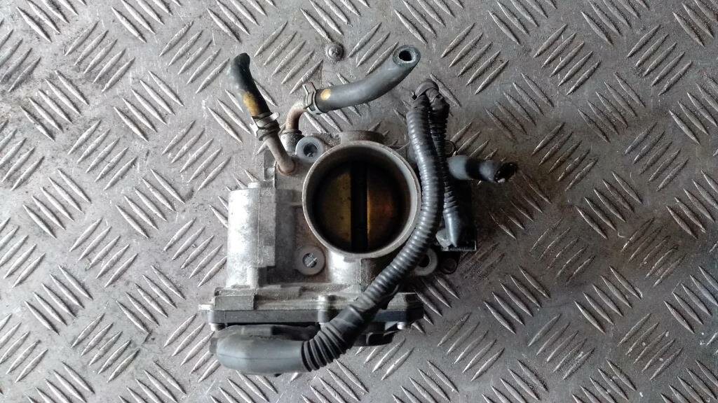 Дроссельная заслонка Б/У для HONDA Civic VIII (2005—2009) 16400RNBA01