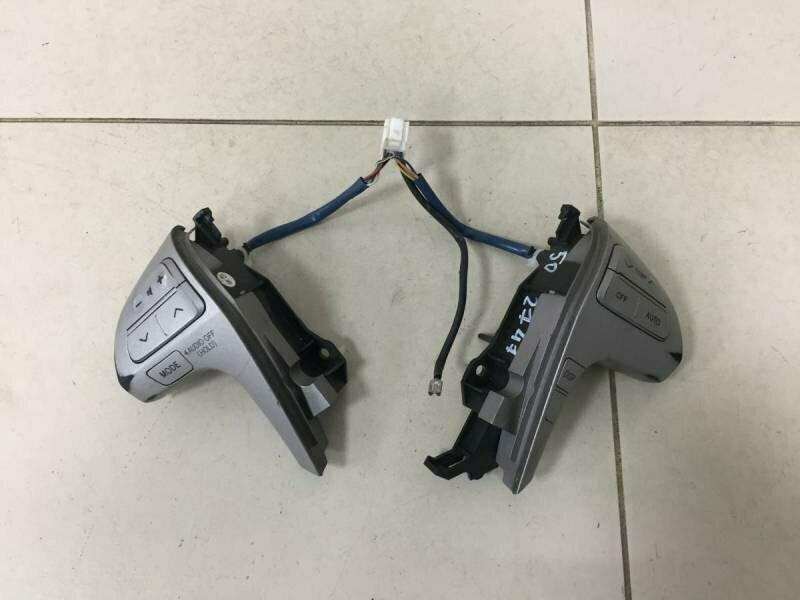 Блок кнопок Toyota Camry V40 2006-2011 кат.номер: 8425033010