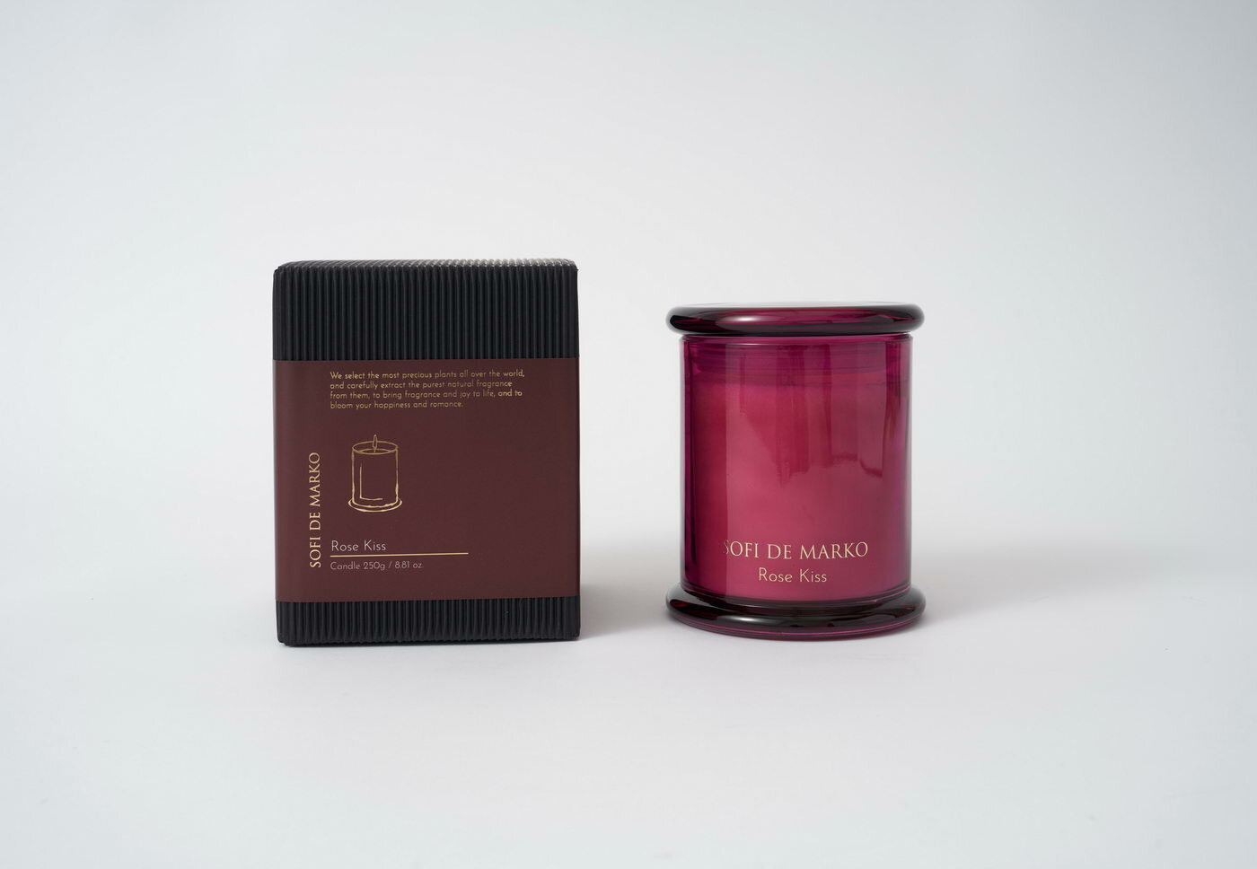 Ароматическая свеча Sofi De Marko Rose Kiss, цветочный аромат розы, пиона, сосны, меда, лимона