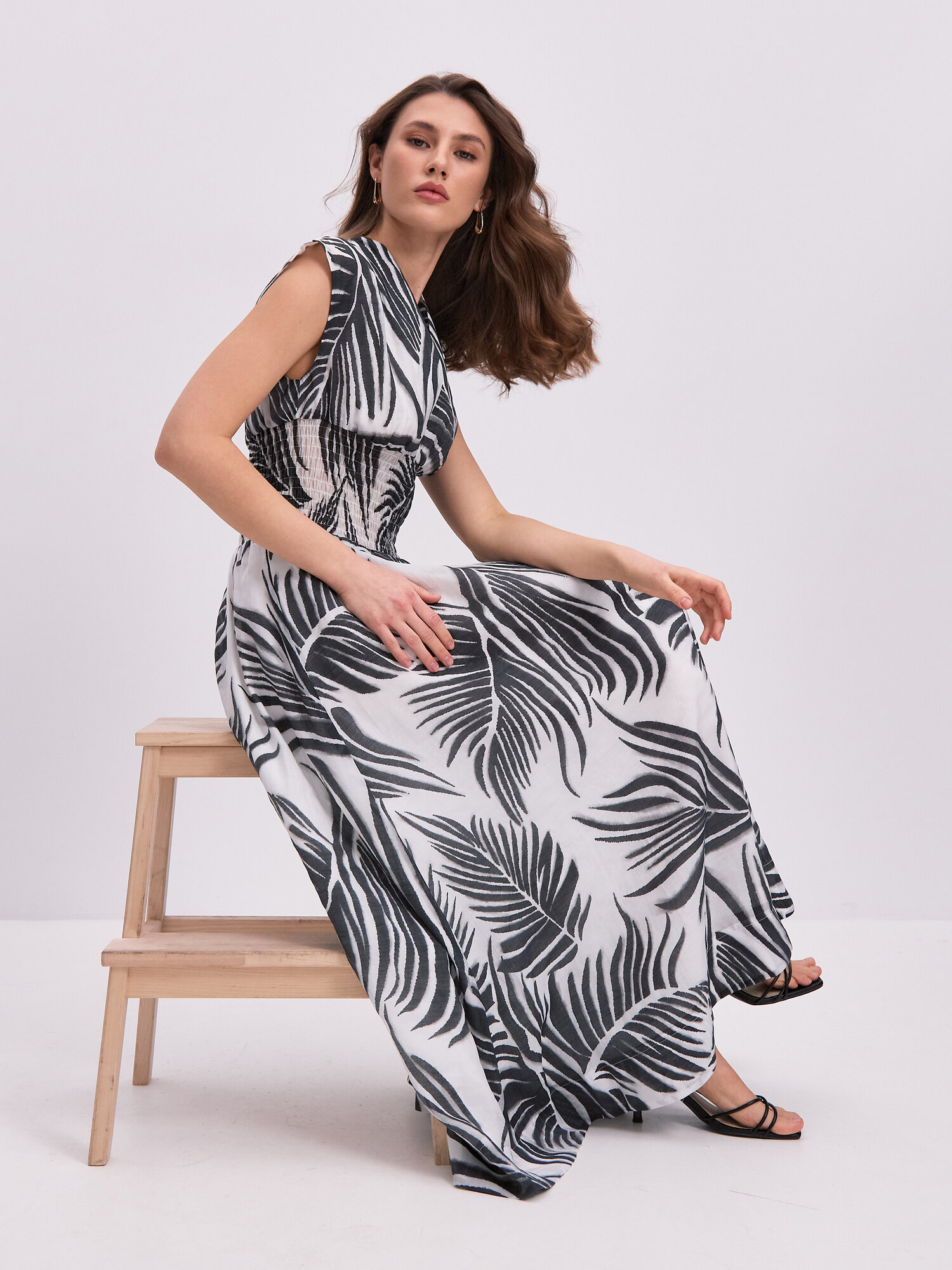 Платье Весна-лето 2025