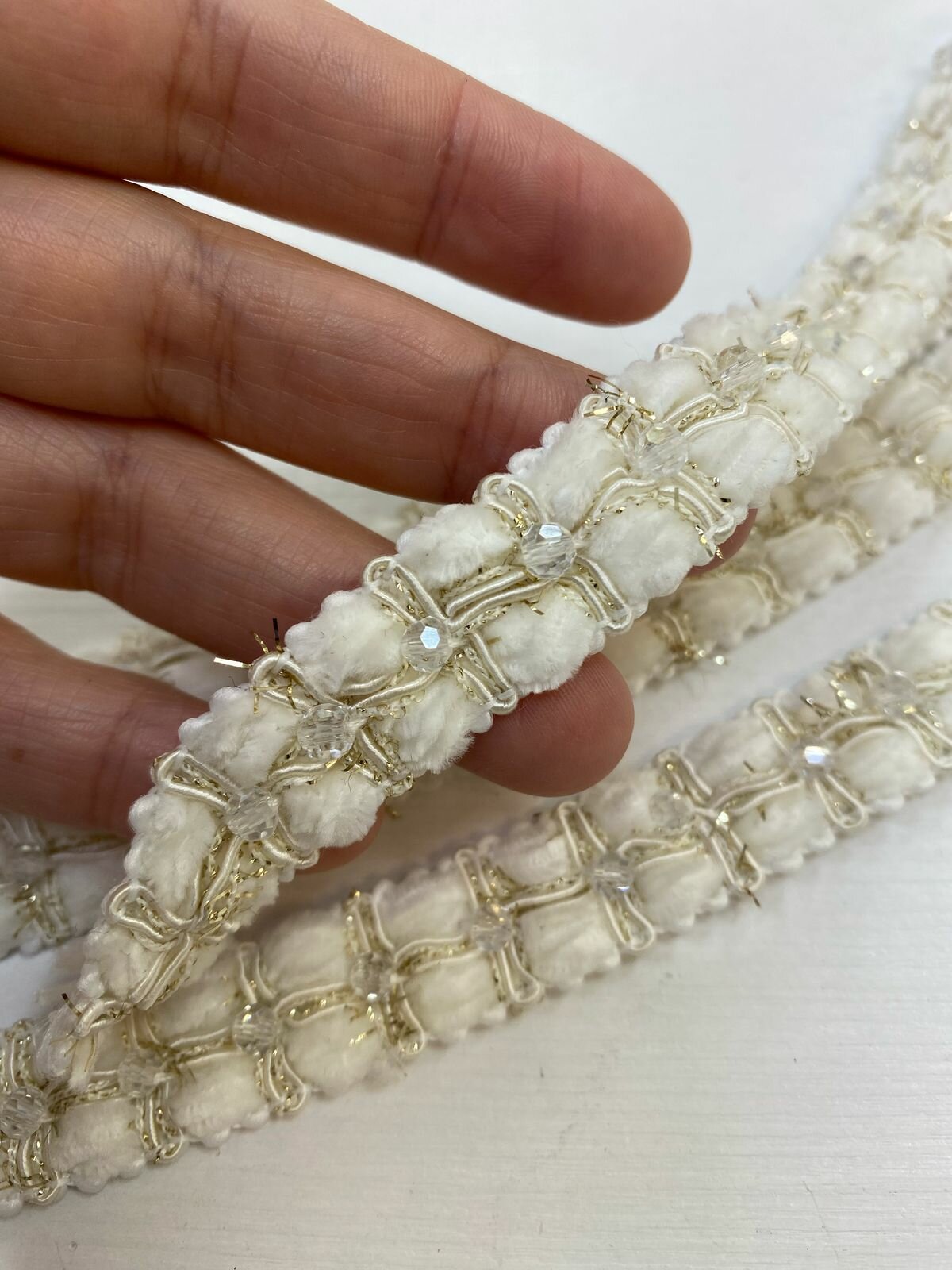 Декоративная тесьма в стиле Шанель,15мм, молочный \люрекс\бусинки