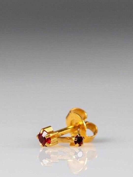 Серьги пусеты, искусственный камень