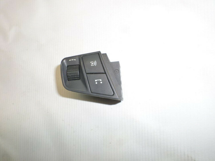 Блок кнопок в рулевое колесо 96628661-100628 HB Опель Антара Шевроле Каптива С100105.