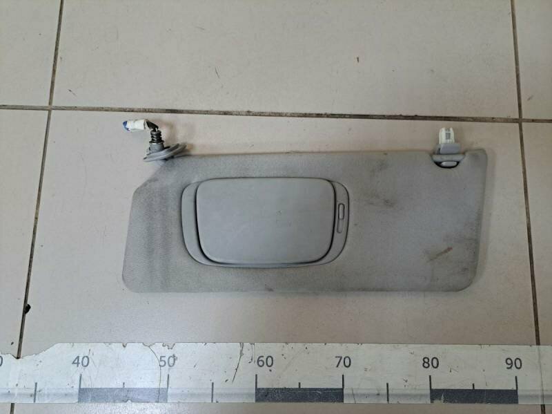 Козырек солнцезащитный внутри Volkswagen Tiguan 5N1 2007-2011