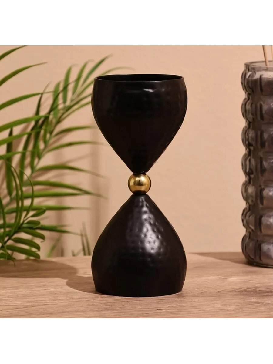 Стильный металлический подсвечник 19 см