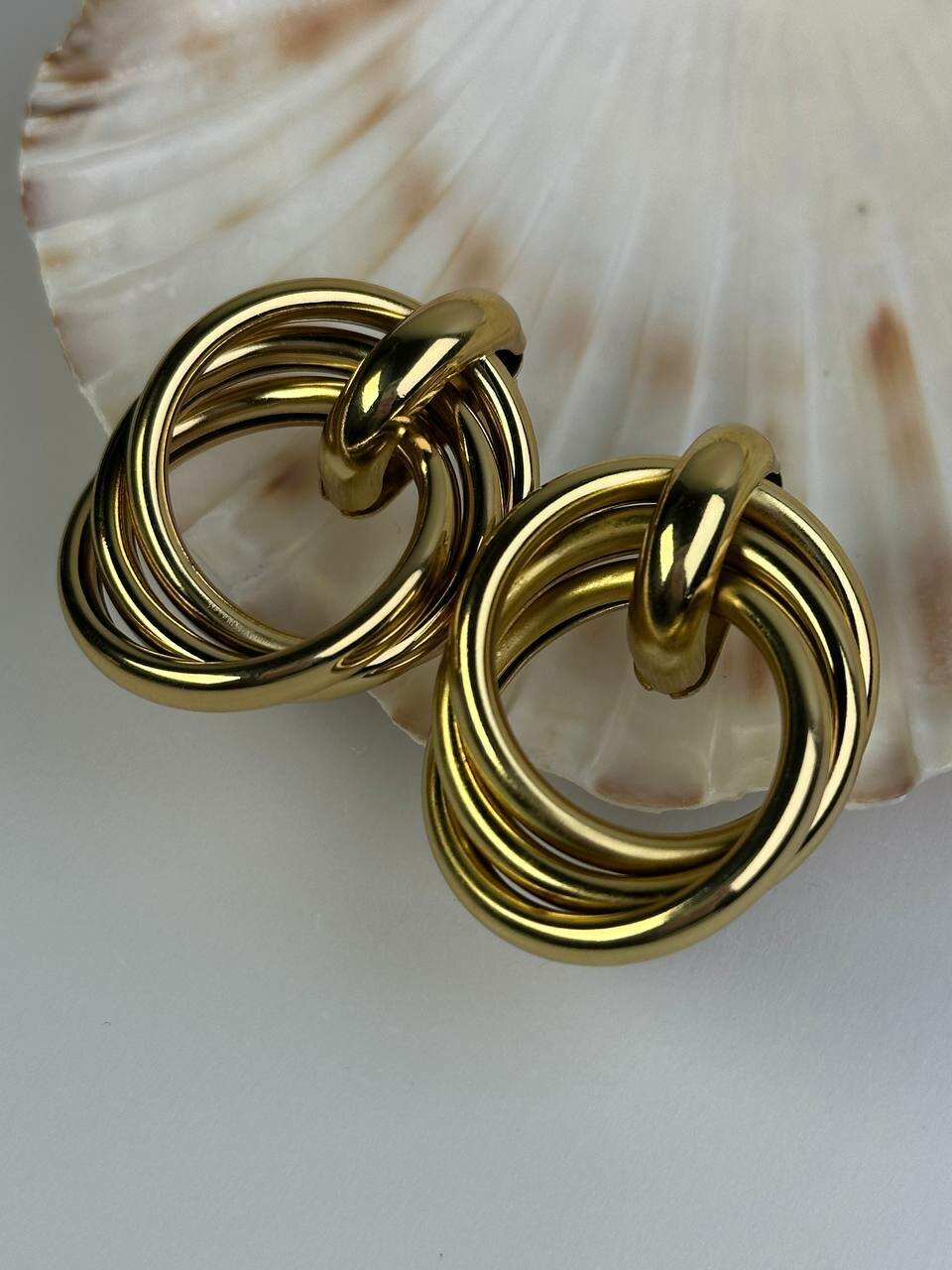 Серьги пусеты