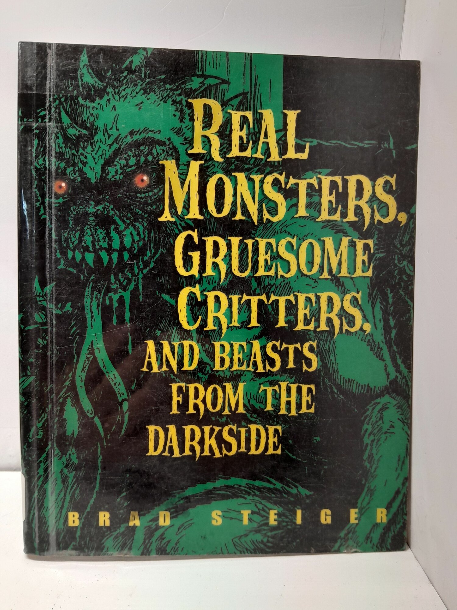 Настоящие монстры, ужасные твари и звери из тёмной стороны / REAL MONSTERS, GRUESOME CRITTERS, AND BEASTS FROM THE DARKSIDE