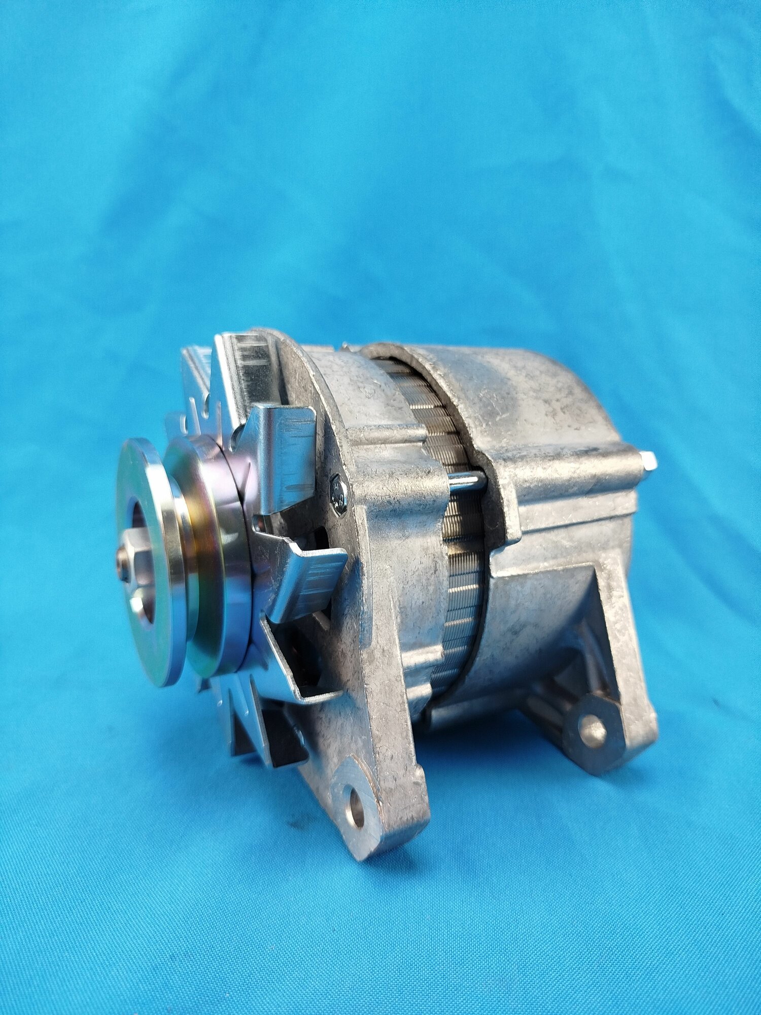 Генератор "КЗАТЭ" для а/м ГАЗ 53, 3307 (14В, 65А)