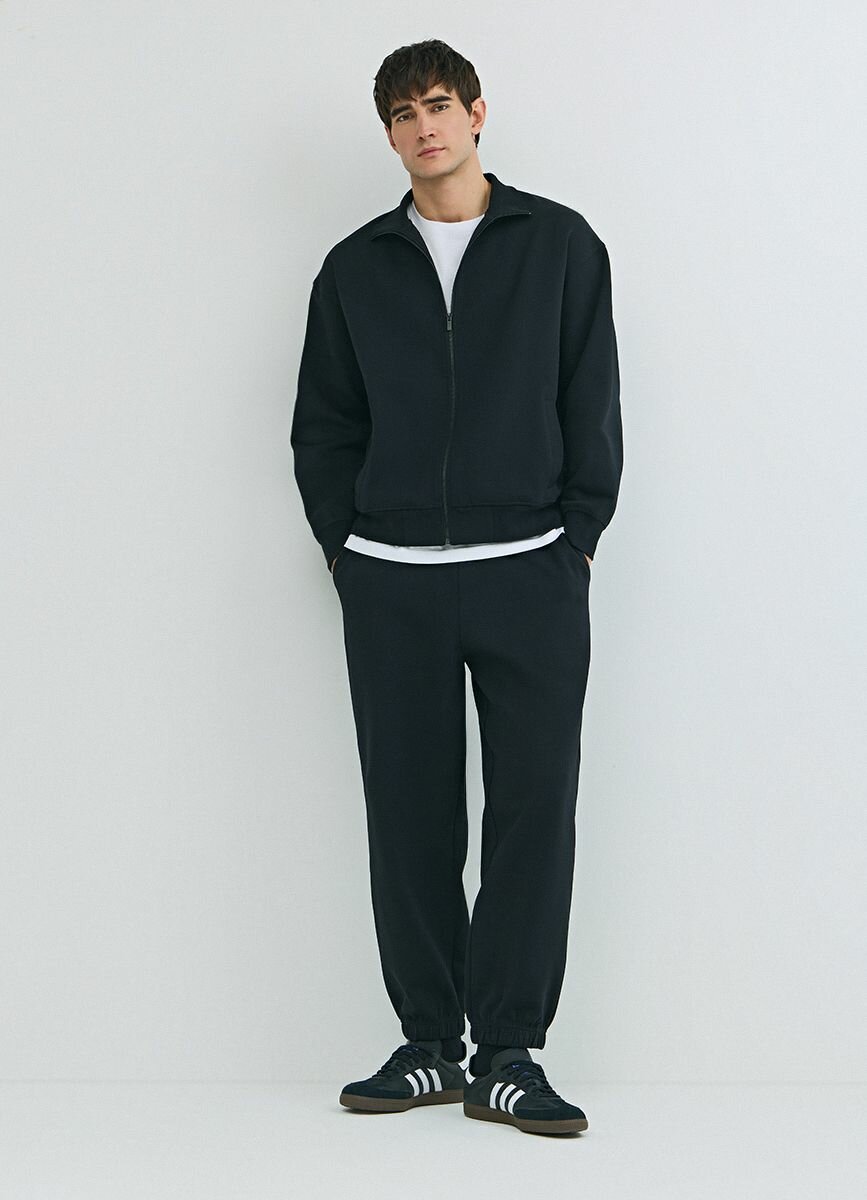 Брюки спортивные