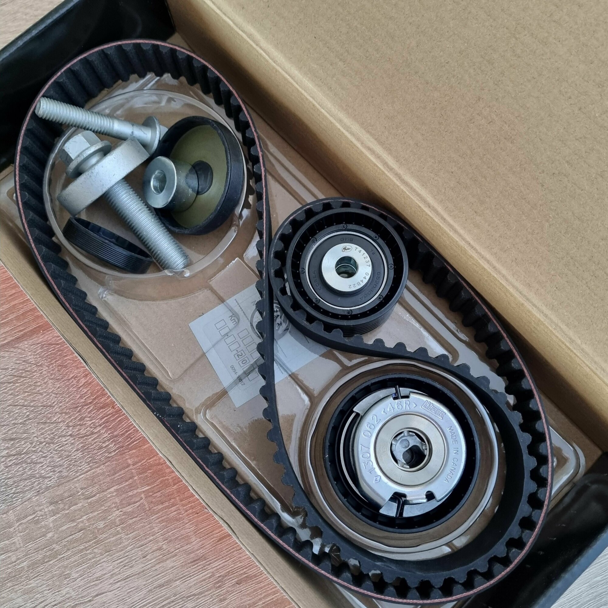 Комплект ГРМ DUSTER TERRANO 2.0 LAGUNA-2 бензин F4R 130C11551R 130C13130R арт. K055550XS