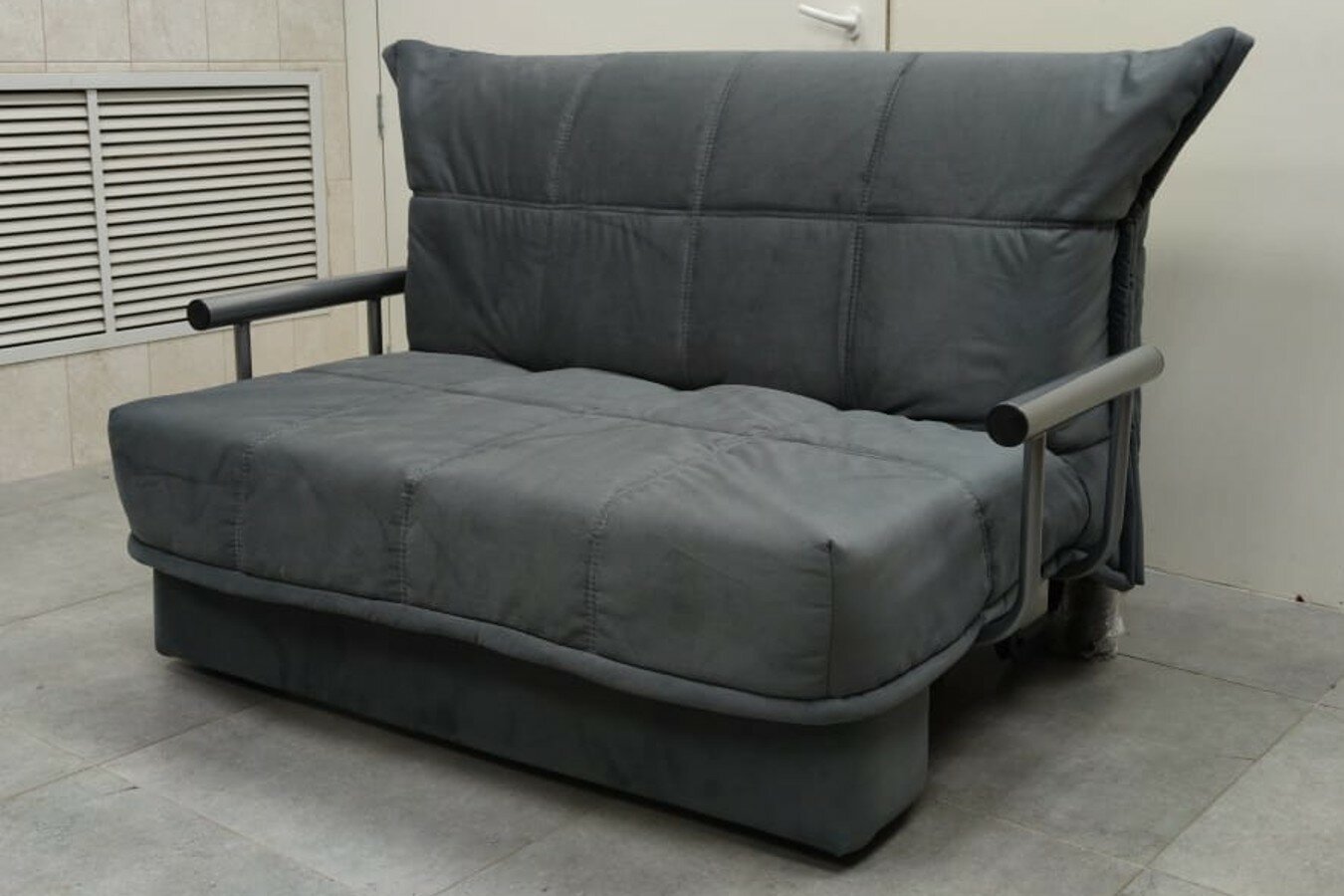 Прямой диван Астра Серый Велюр, аккордеон, 143х121х93 см, на металлическом каркасе