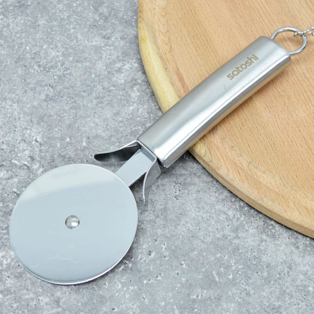 Нож. Кухонный нож для нарезки пиццы из нержавеющей стали. Диаметр ножа 6.5см.