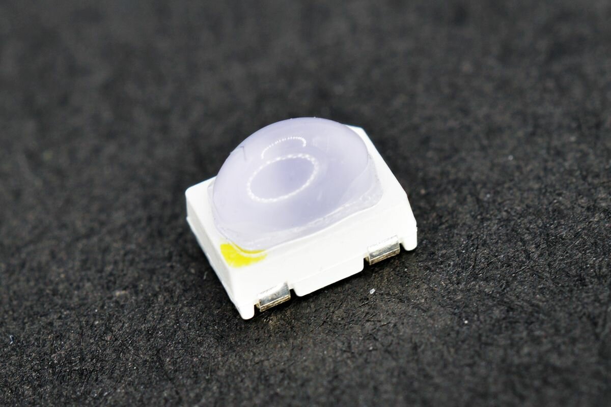 Светодиод REFOND RF-P42D6-IPL-FT ИК-передатчик 940нм SMD 4,2x2,8x3,3мм 50мА 1шт