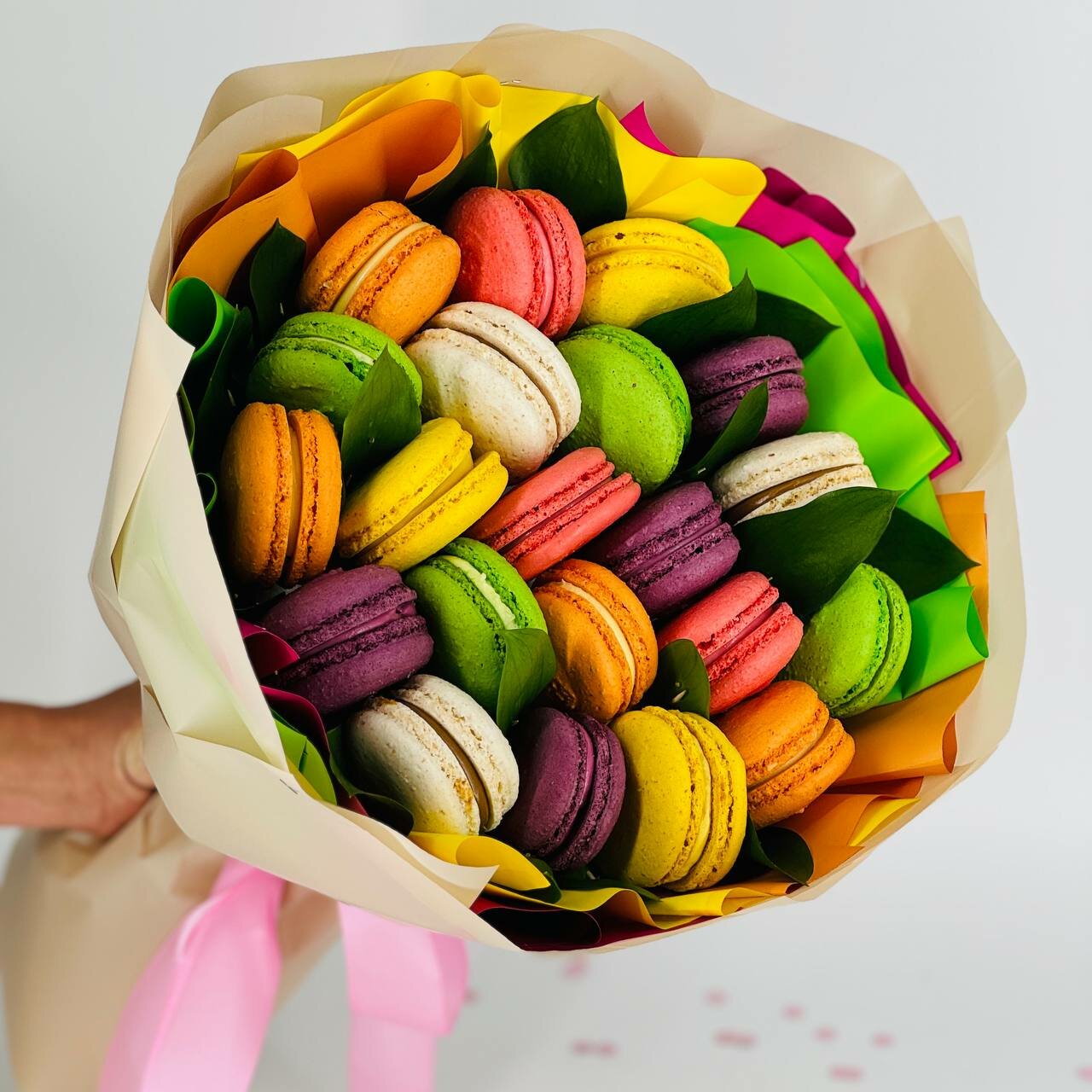 Букет из макарун, сладкий подарок для девушки, женщины