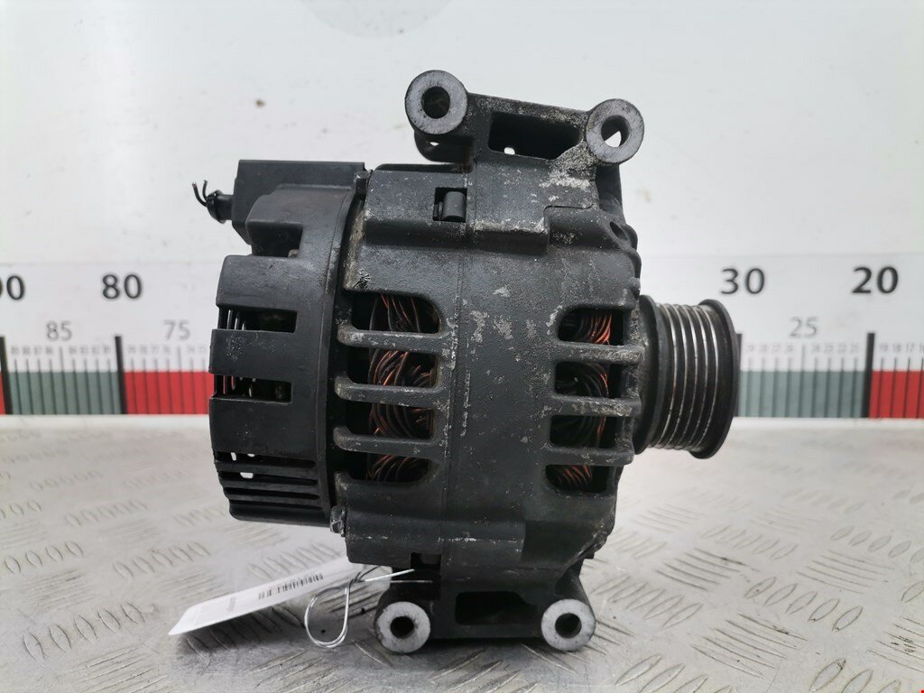 Генератор Audi A4 B7 06D903016A арт. 2219123