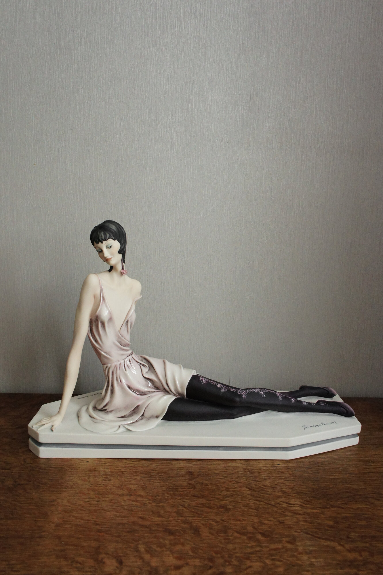 Статуэтка "Божественная красота" Джузеппе Армани Каподимонте - Divine Beauty Limited - Giuseppe Armani Capodimonte