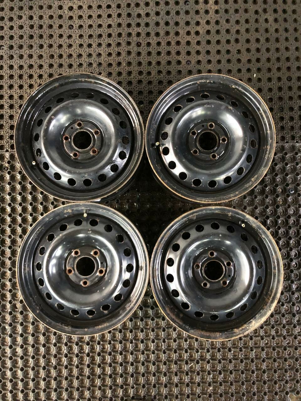 Колесные диски Штампованные 16x6.5 PCD 5x114.3 D67.1 ET38 (Реплика)