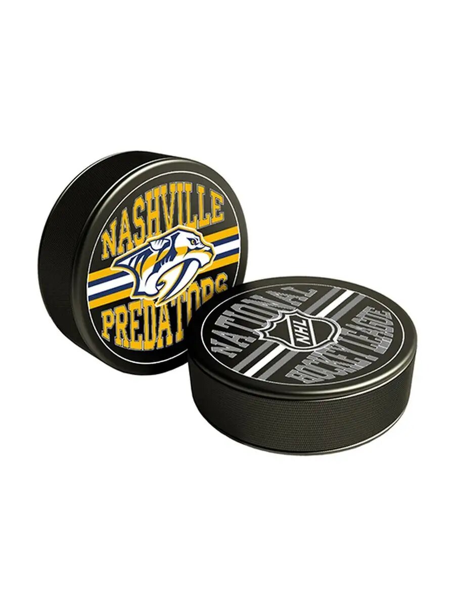 Шайба Nashville Predators черный фон