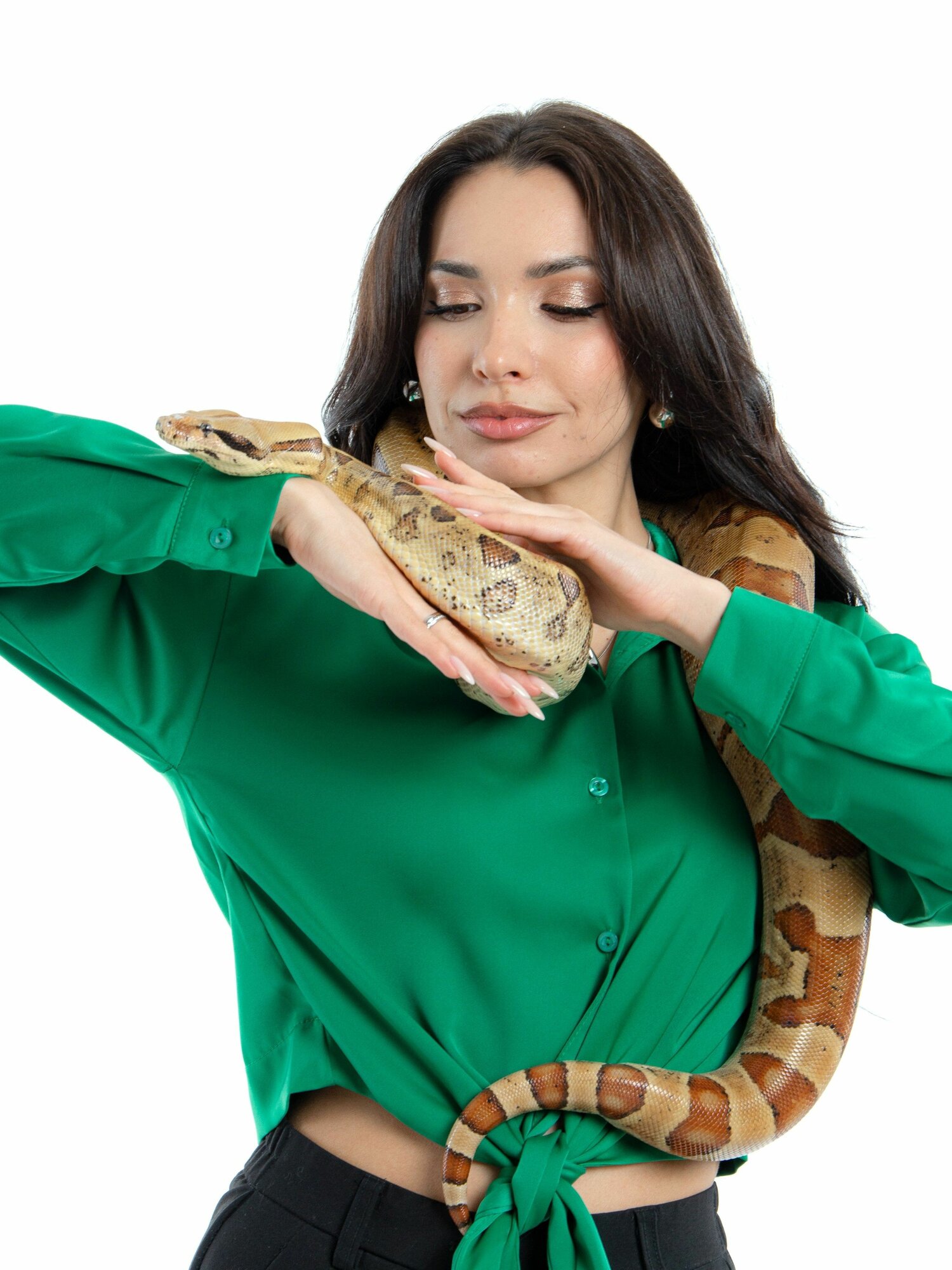 Рубашка атласная на завязках