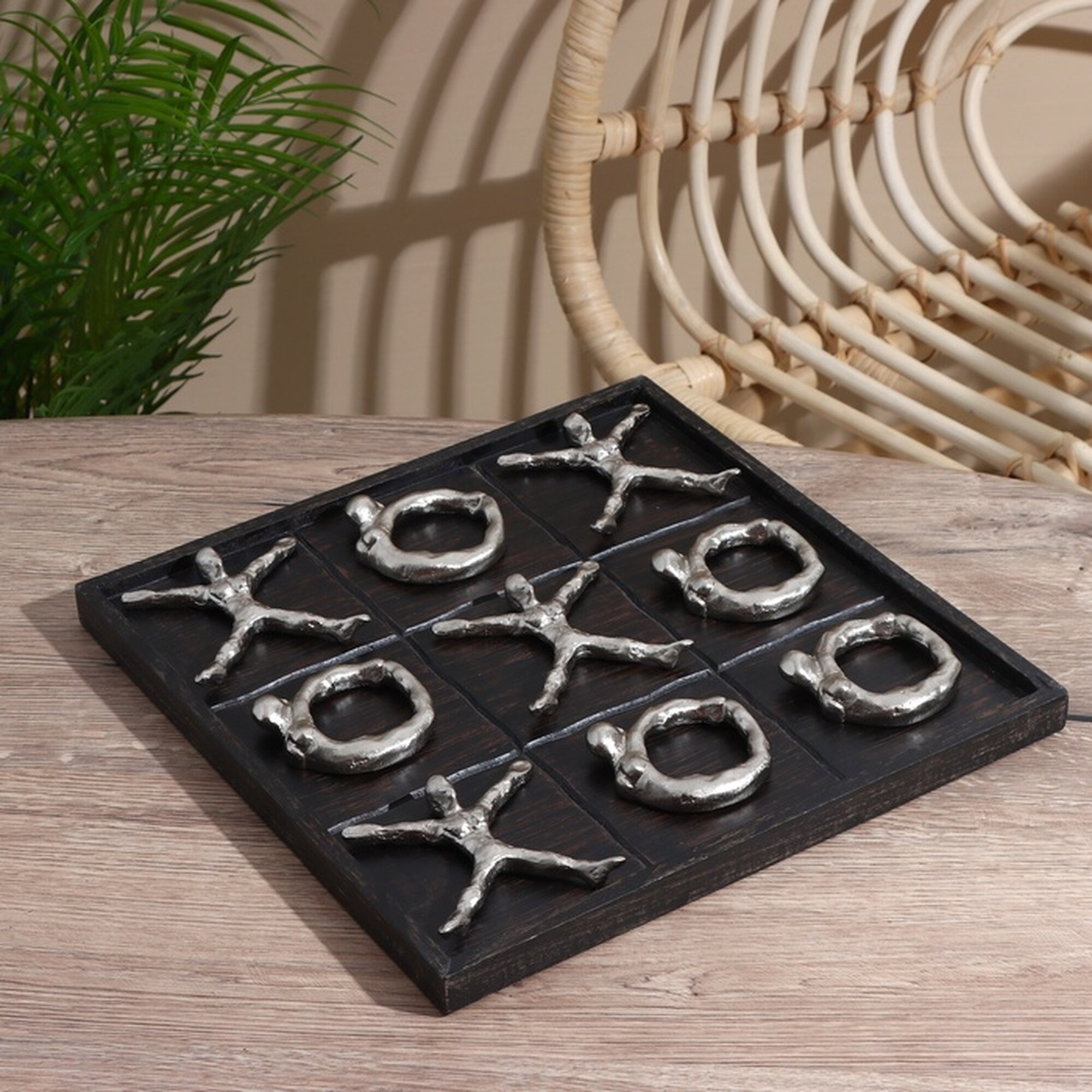 Настольная игра Сима-ленд "Крестики-нолики", дерево, металл, 32x32x3 см