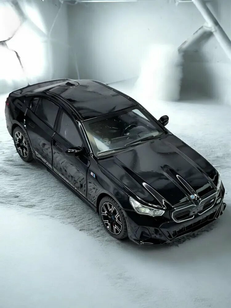Металлическая машинка (модель автомобиля) BMW БМВ М5 G90 1:24