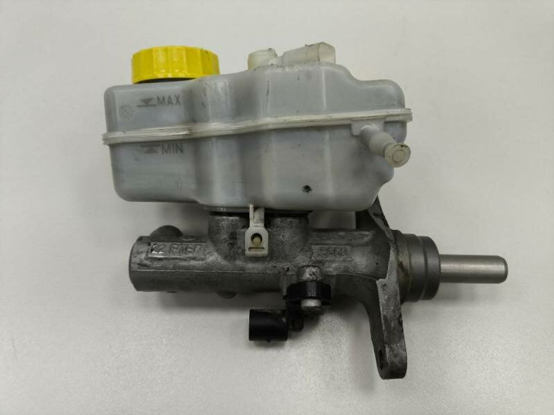 Цилиндр тормозной главный Volkswagen Polo Sed RUS 2011 кат.номер: 6R1611019A 6R0611301A 5G0698459